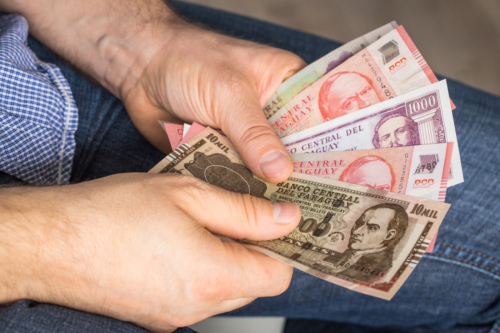 Top 10 Weakest Currencies In The World In 2024 Forbes Advisor India