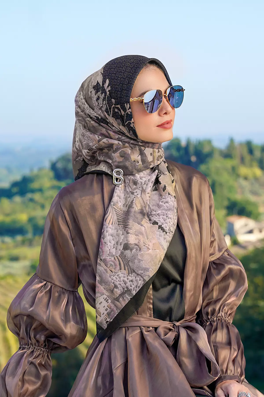 Tutorial Hijab Segi Empat Untuk Acara Resmi yang Elegan - ZALORA Thread